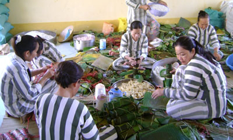 Chế độ dành cho phạm nhân trong trại giam như thế nào?